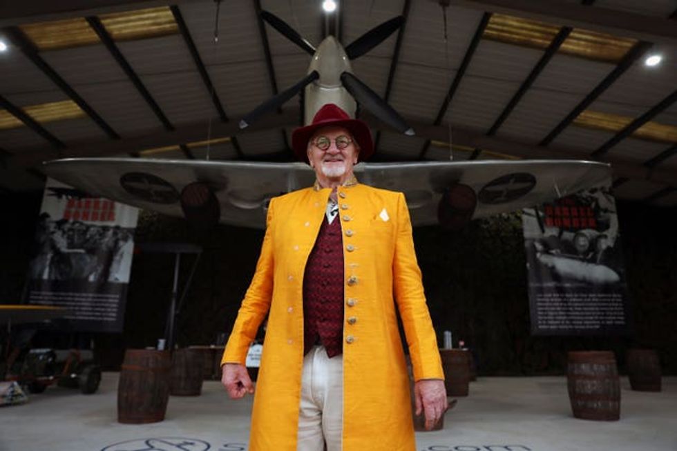 In Pictures: Crowds flock to West Sussex for Goodwood Revival | indy100