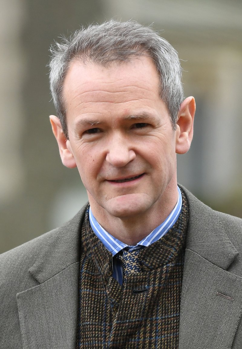 Alexander Armstrong's Instagram, Twitter & Facebook on IDCrawl