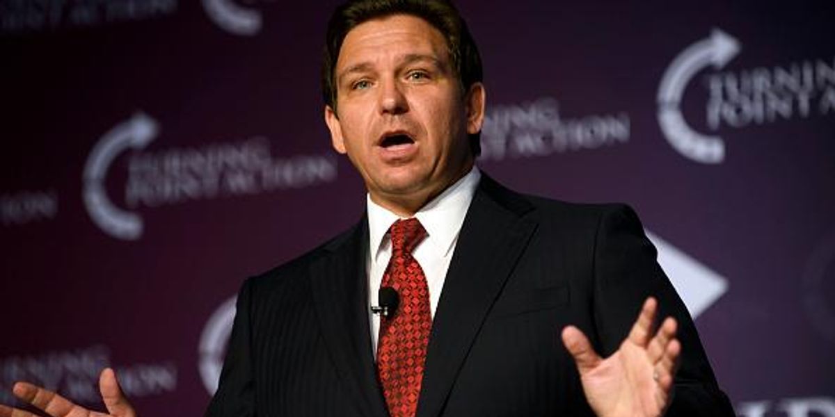 7 Ways Ron Desantis Is Morphing Into Donald Trump Trendradars