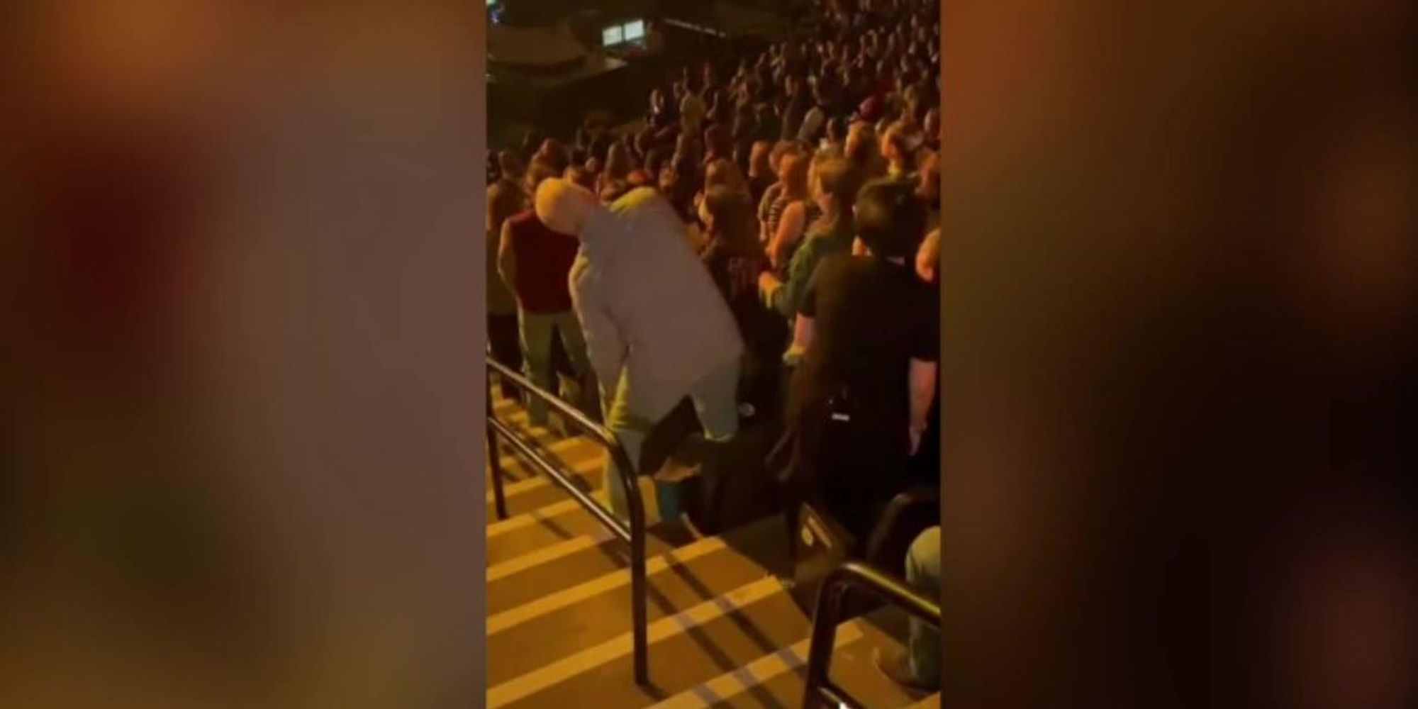 A Dad dancing at a Billie Eilish concert has gone viral for the right ...
