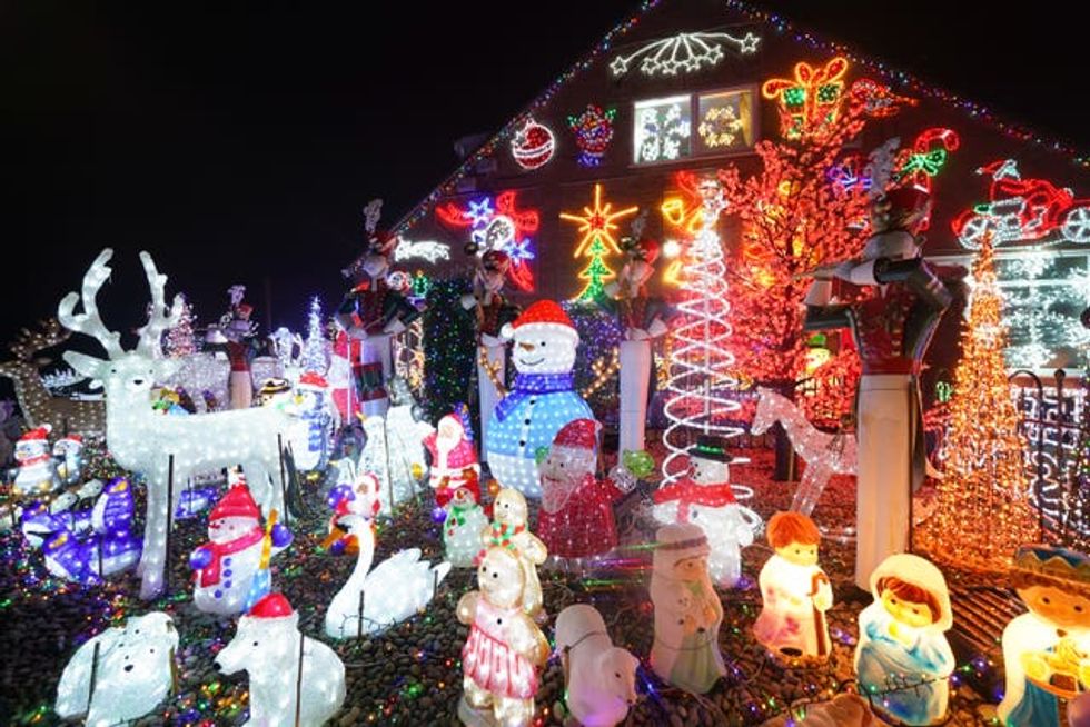 In Pictures: Dazzling displays help to spread the Christmas spirit ...