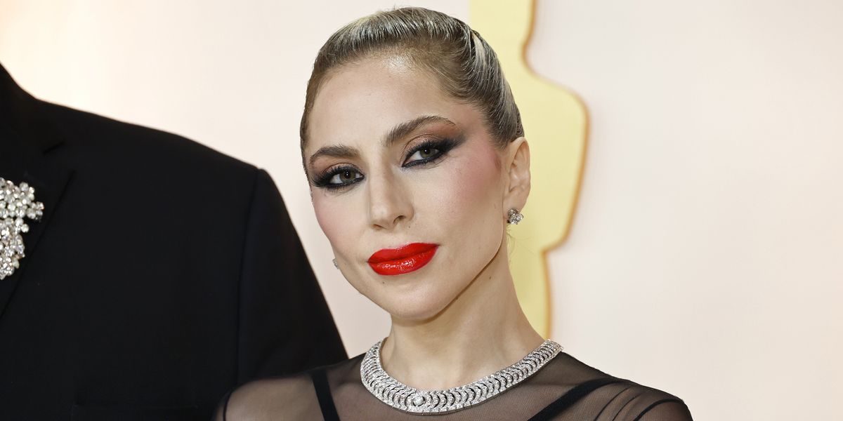 Lady Gaga Fans Sent Into A Frenzy At Footage Of Her Kissing A Woman On Joker 2 Set Indy100