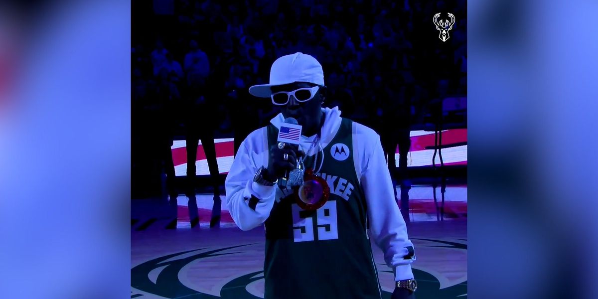 Flavor Flav Gives Rendition Of Us National Anthem At A Basketball Game