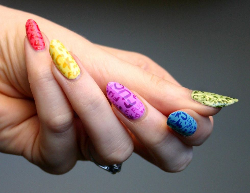 This woman's detailed nail art is just incredible | indy100 | indy100