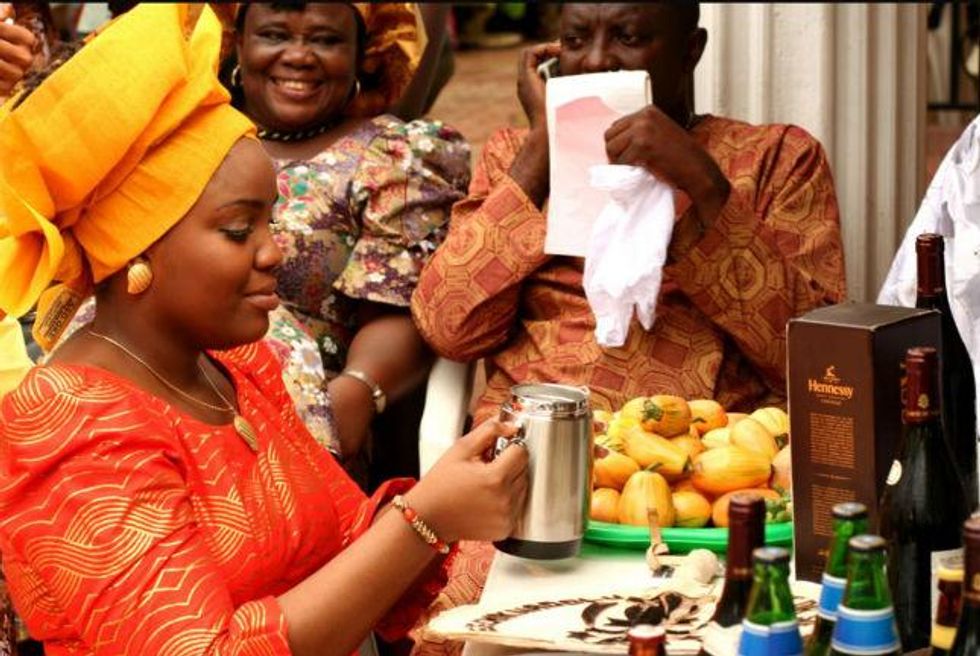 How brides look around the world in 10 incredible pictures | indy100 ...