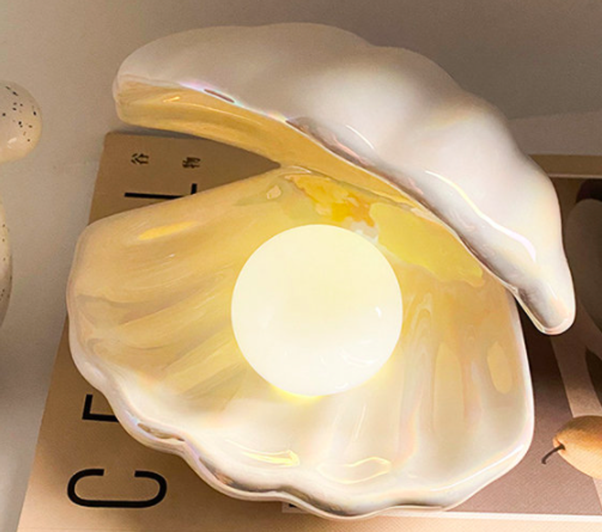 Sweet Dreams Shell Night Light | indy100