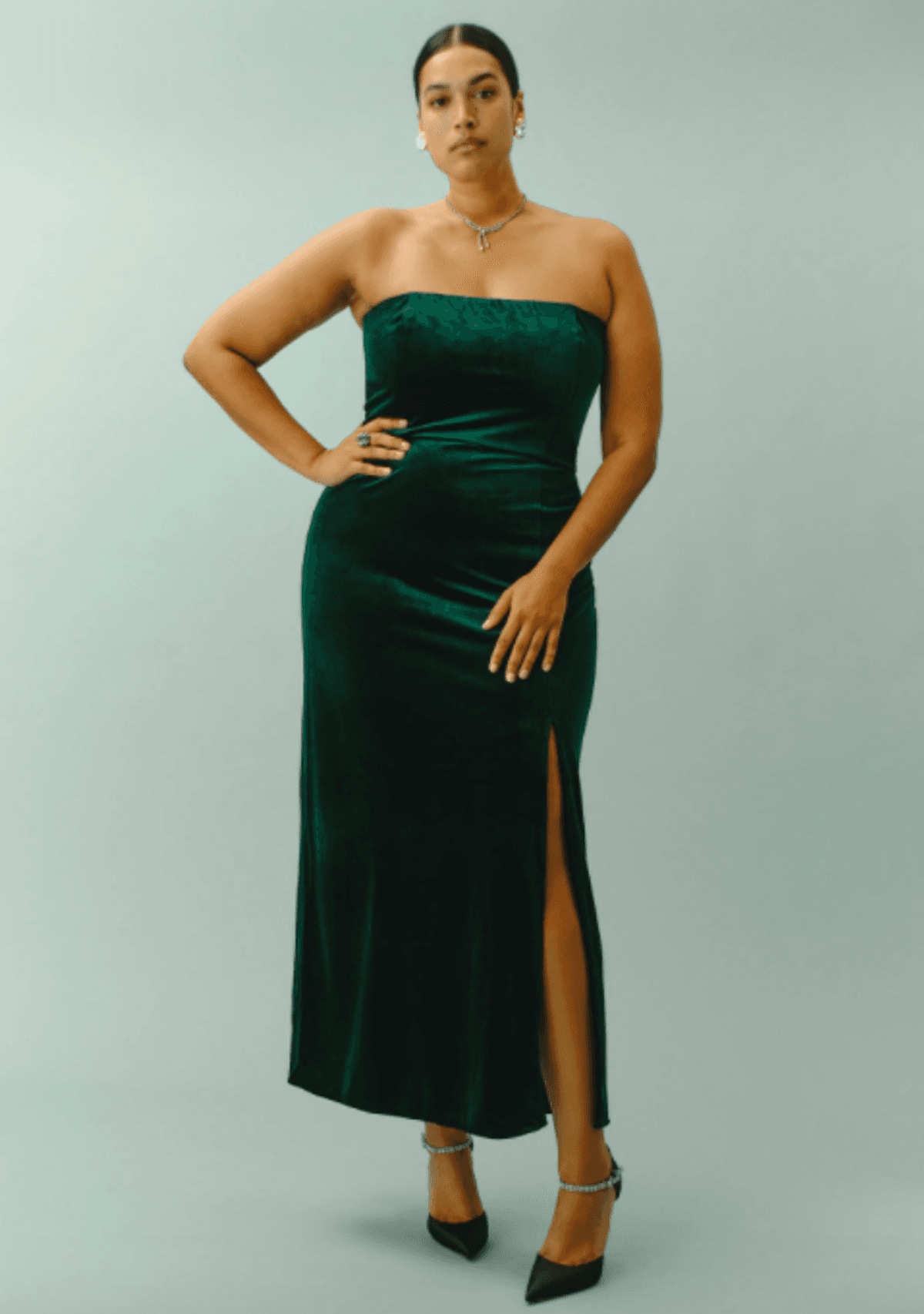 Beacon Velvet Dress | indy100