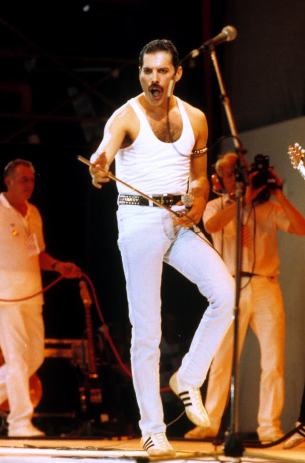 Freddie Mercurys Grand Piano To Be Auctioned ‘without Reserve Indy100