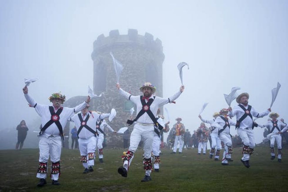 In Pictures: May Day dawn welcomed by Morris Men and Pagans | indy100
