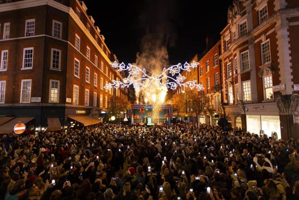 In Pictures: Dazzling displays spread Christmas joy | indy100