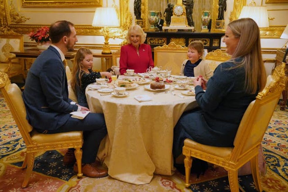 Girl With Brain Tumour Sang For The Queen When She Was Invited To Tea