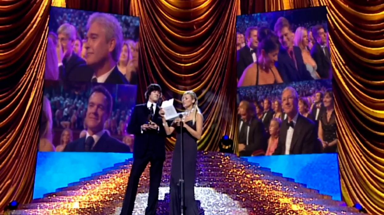 Holly Willoughby and Alison Hammond smile awkwardly through NTA booing ... Holly Willoughby and Alison Hammond smile awkwardly through NTA booing ...