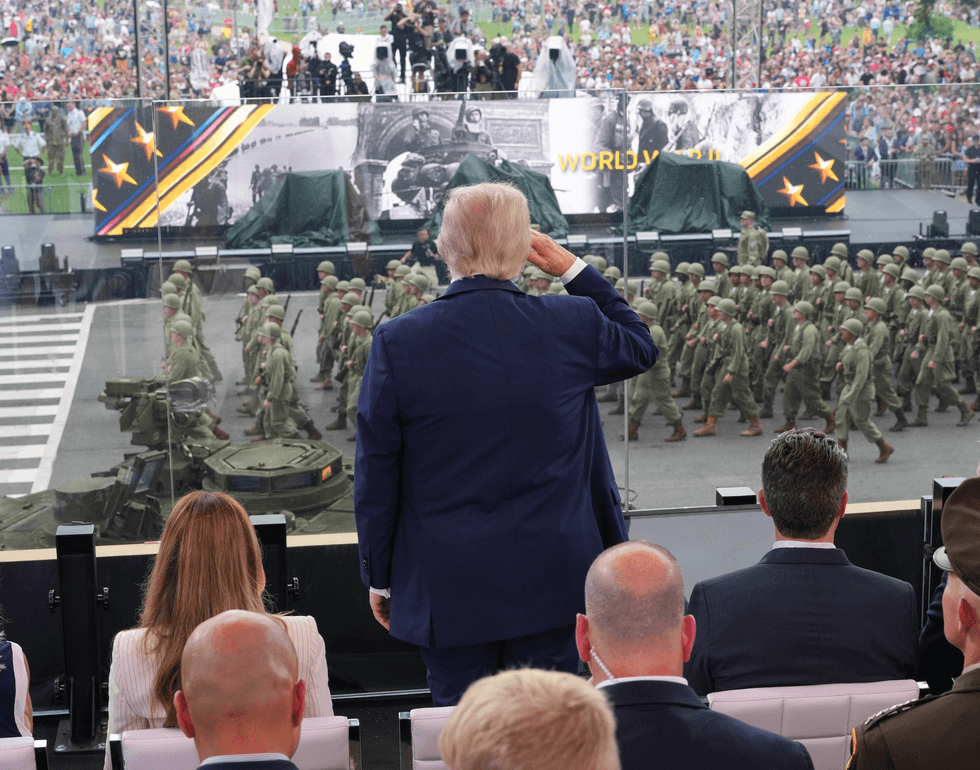 Trump's military parade in pictures: Soldiers march and tanks roll ...
