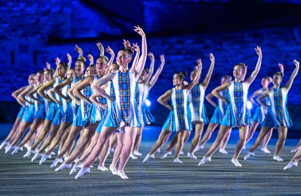 In Pictures: Edinburgh Military Tattoo spectacular thrills crowds | indy100