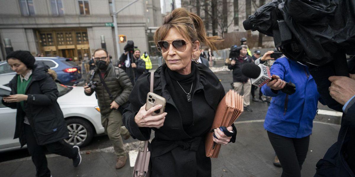 Judge In Sarah Palin Libel Trial Asks Her Weird Question Then Points