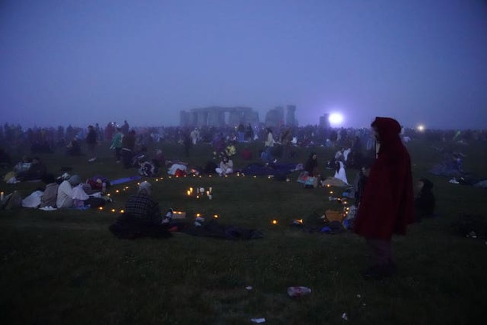 In Pictures: Sun rises on Summer Solstice across Britain | indy100