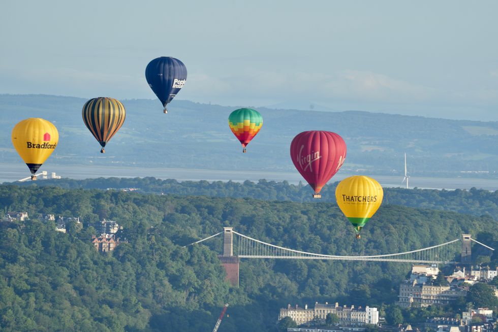 Hot air balloons scatter across Bristol skyline ahead of fiesta | indy100