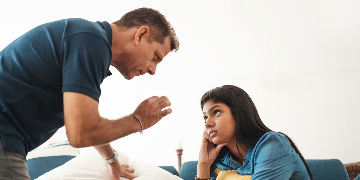 Dad Calls Daughter An Entitled Bh After She Complains About Not Getting Car Indy100